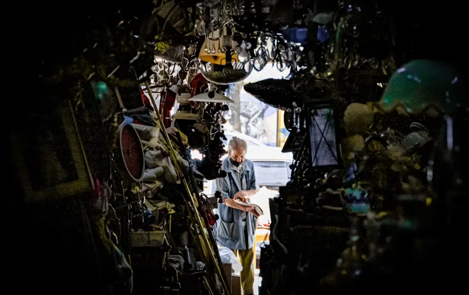 Hoarding Disorder: Information, Symptoms, Treatment and More - Mental ...